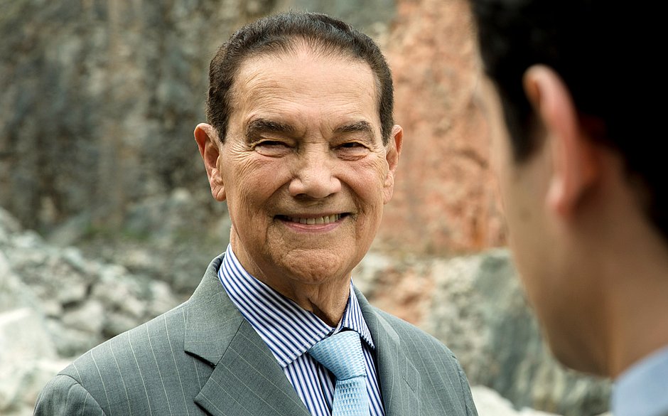 Divaldo Franco – O Mensageiro da Paz – Filme Completo – UM CAMINHO